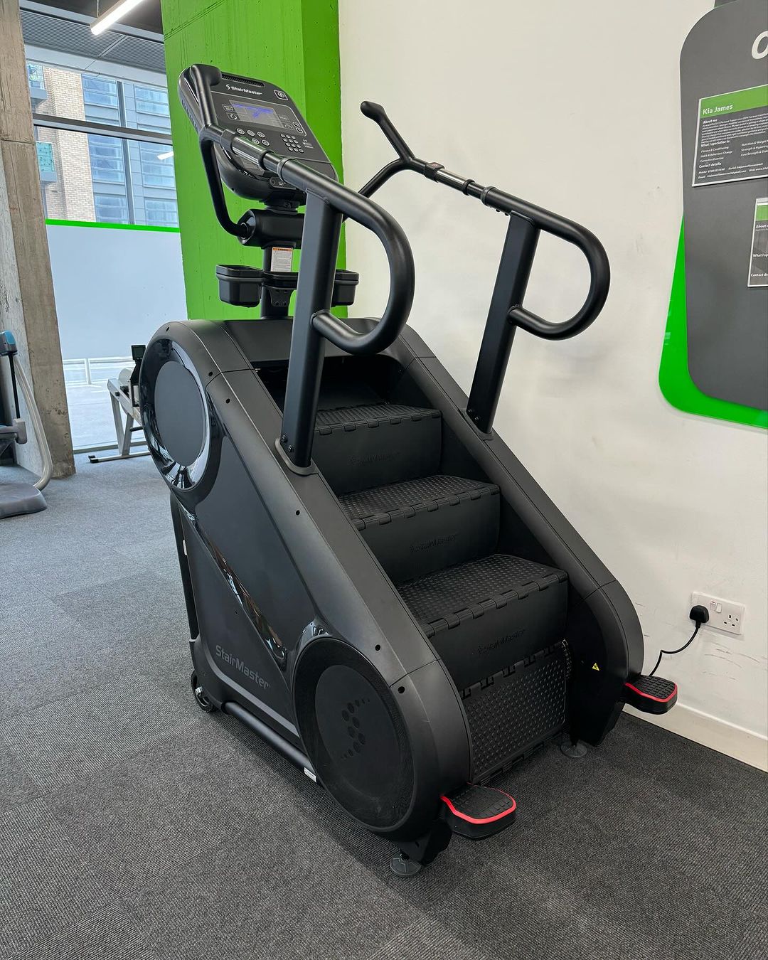 StairMaster Vs Elliptical: Let's End The Debate