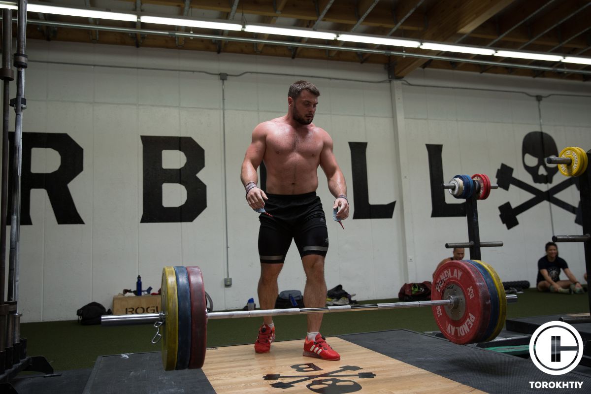 Strength Training For Sprinters (Detailed Program)