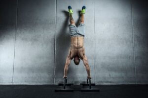 5 Tips On How To Hold A Handstand Longer