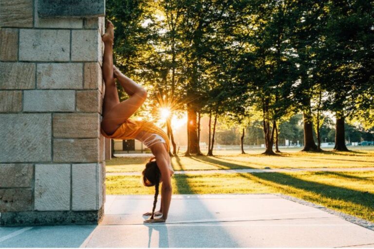 How To Do A Wall Handstand: 6 Tips To Progress Your Performance