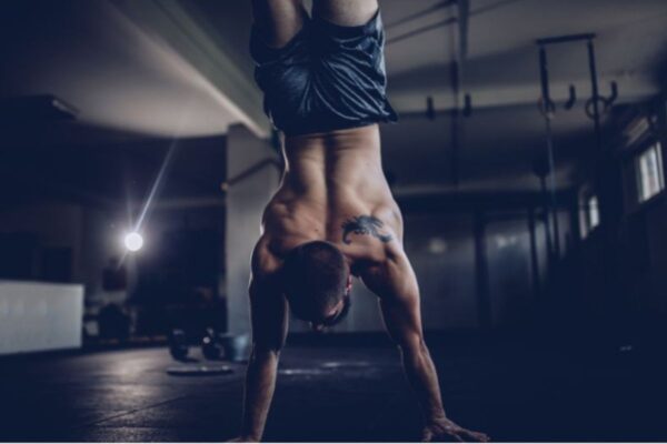 5 Tips On How To Hold A Handstand Longer