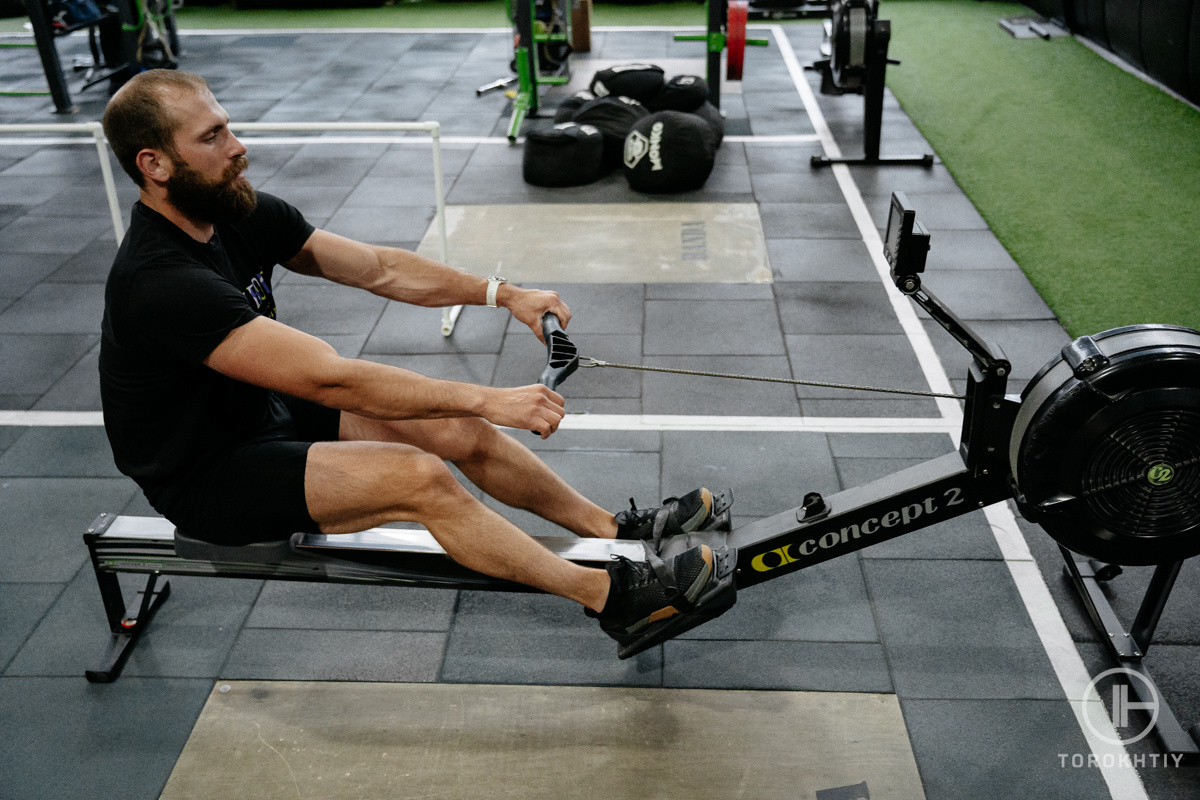 Rowing Machine Vs Treadmill - 5 Main Differences To Consider – Blog ...