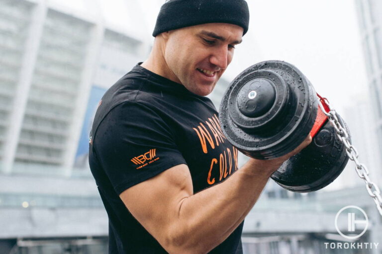 Strength Training For Football Players (Detailed Program)