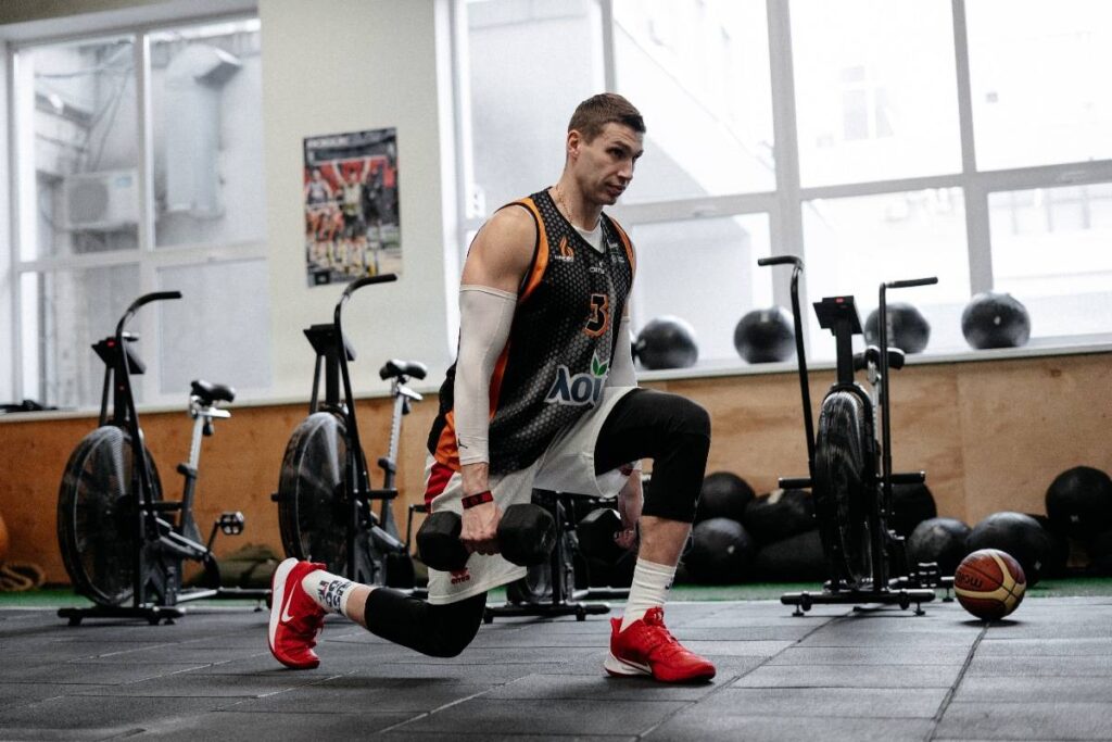 Strength Training For Basketball Players (Detailed Program)