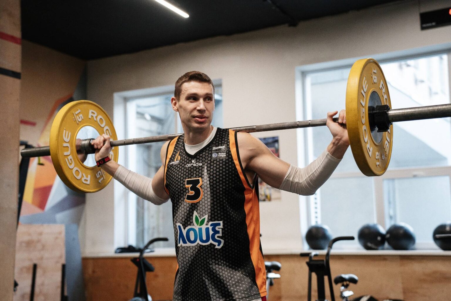 Strength Training For Basketball Players (Detailed Program)