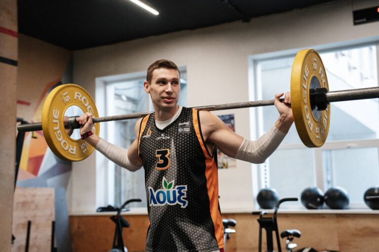 Strength Training For Basketball Players (Detailed Program)