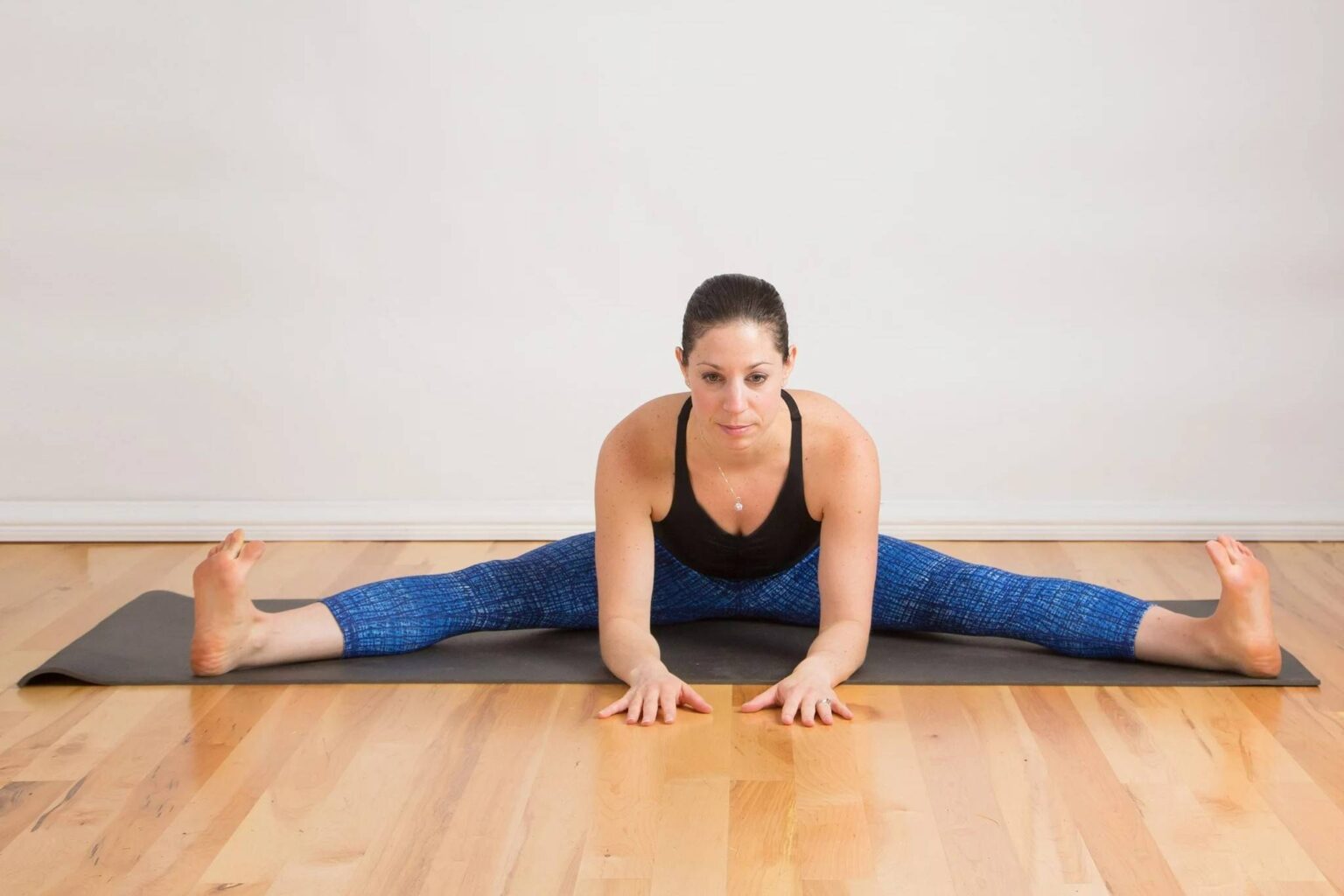 Straddle Split: Tips From Cirque Du Soleil Artist