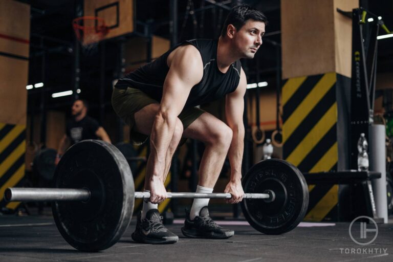 Deadlift Grips: 5 Most Common Grips Explained