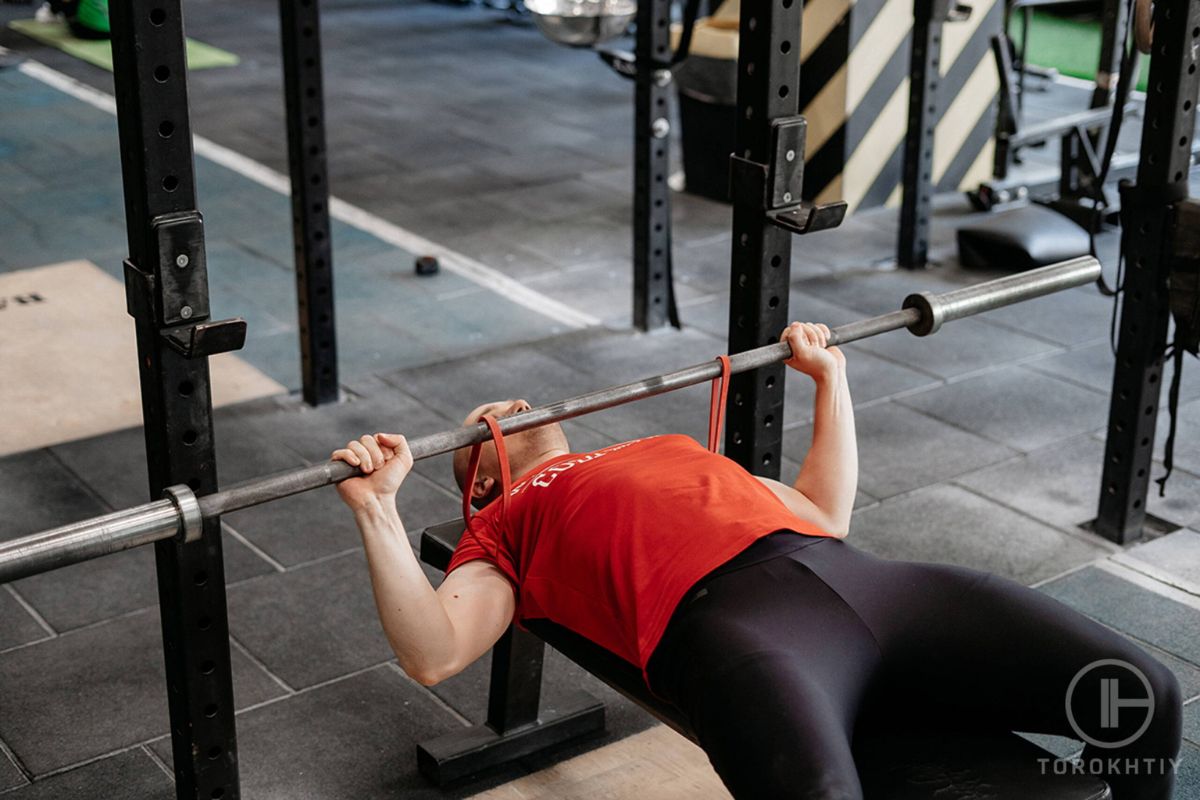 How To Use A Weight Bench: 3 Main Rules To Follow