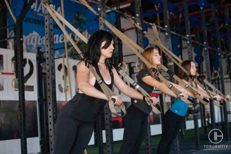 8 Best TRX Back Exercises (+Detailed Workout)