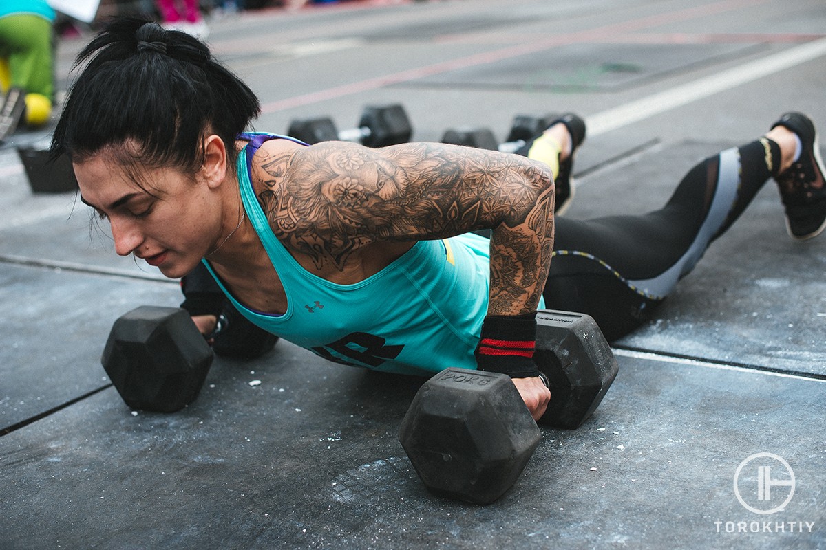 Elbow Pain From Push Ups: Causes & Prevention