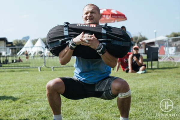 6 Sandbag Workouts: Essential Exercises Described