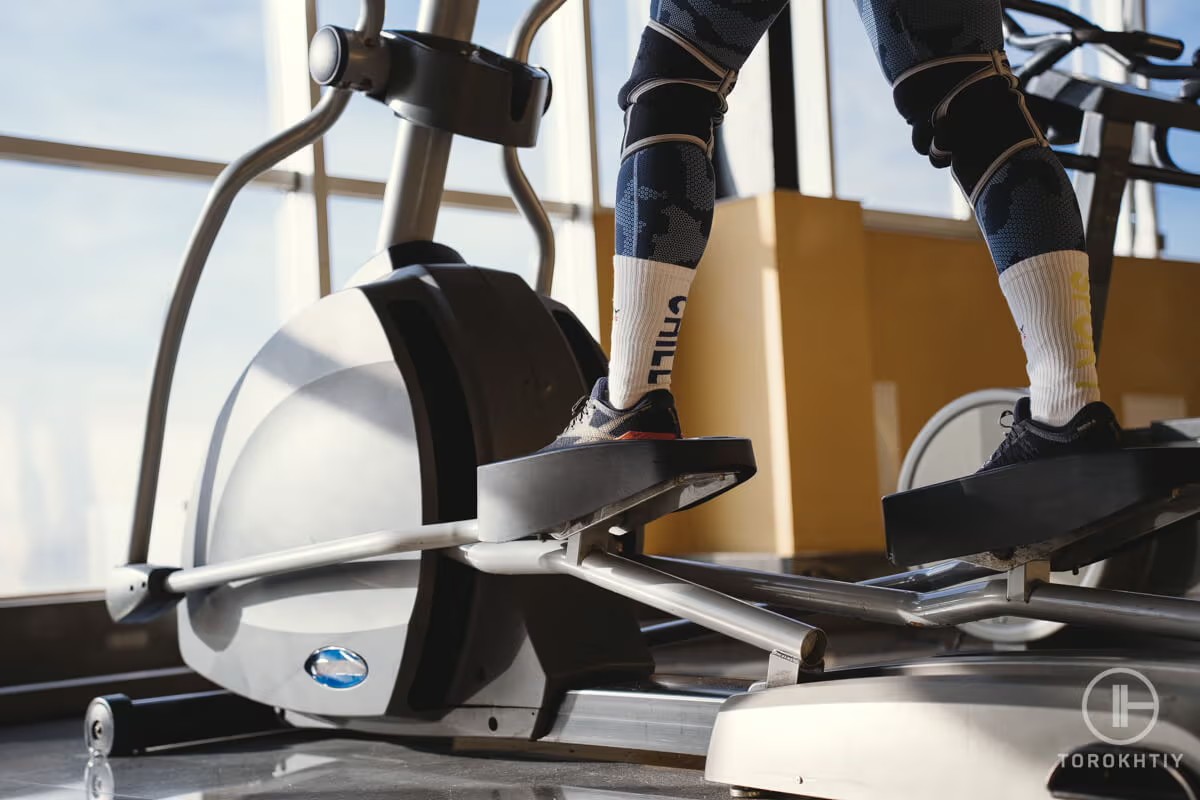 Knee Pain From Elliptical: Reasons & Efficient Solutions