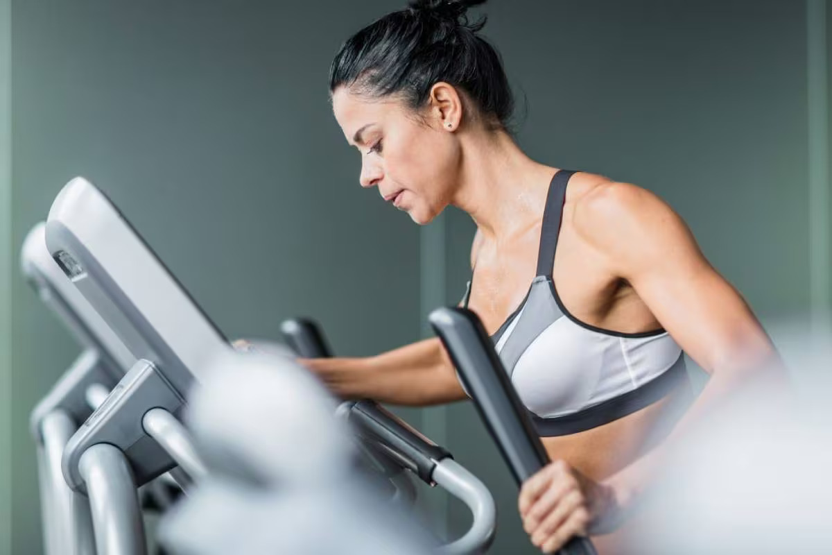How To Use An Elliptical: 7 Essential Steps