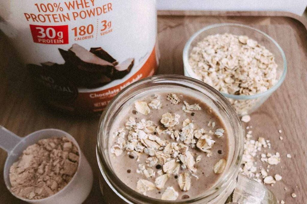 Oats In Protein Shake - Can You Mix It?