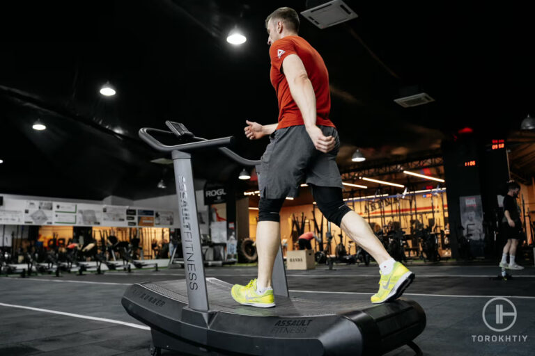 7 Benefits Of Walking On A Treadmill: All You Need To Know