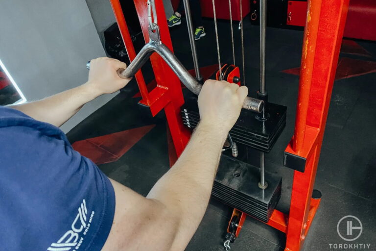 Strength Training For Golf Players (Detailed Program)