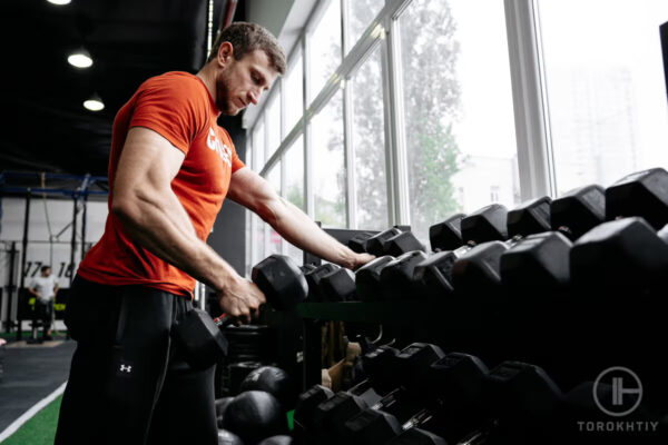 Strength Training For Golf Players (Detailed Program)