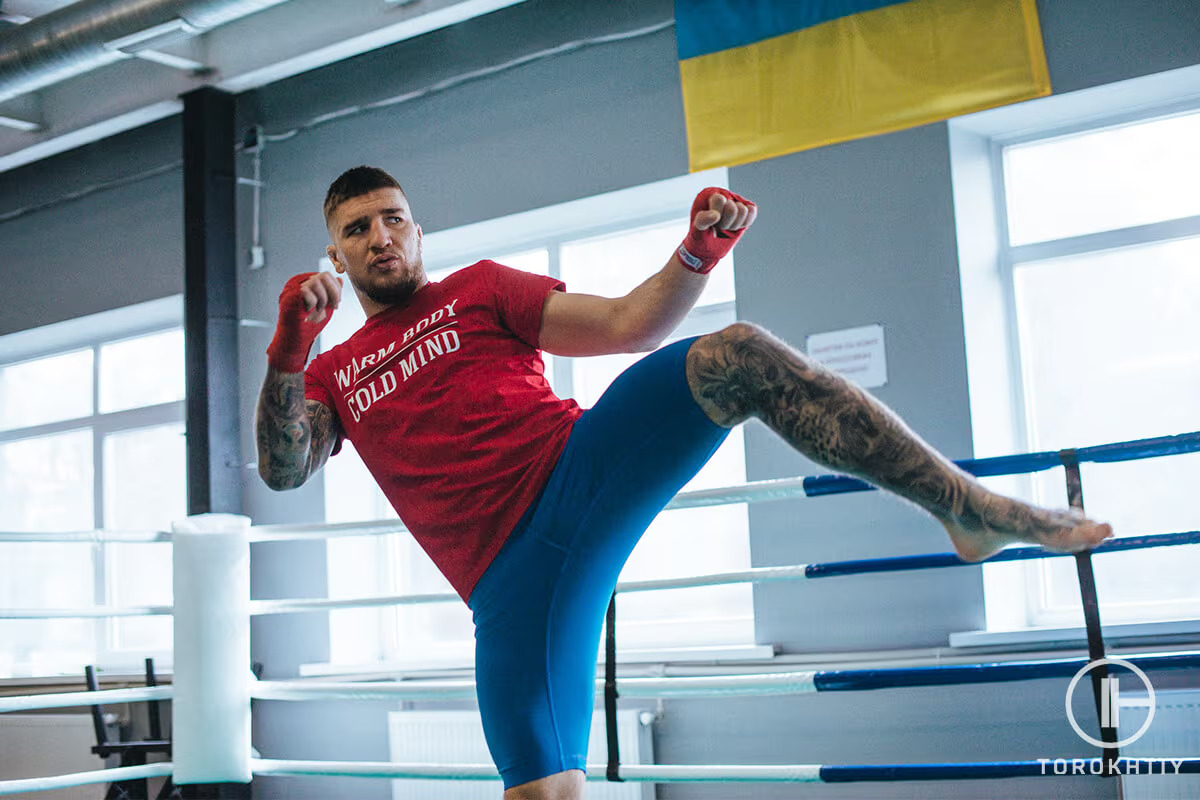 Strength Training For MMA Fighters (Detailed Program)