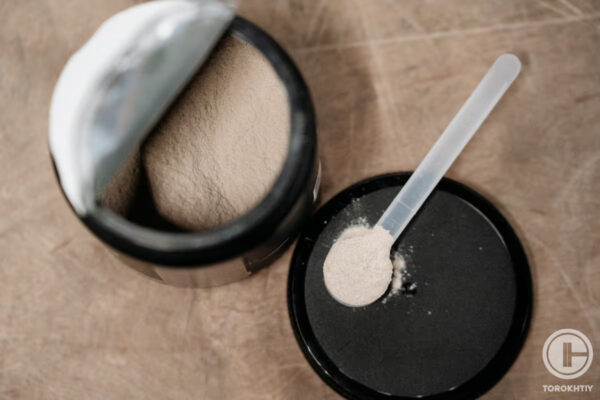 What To Mix Creatine With: How To Optimize Your Creatine Intake