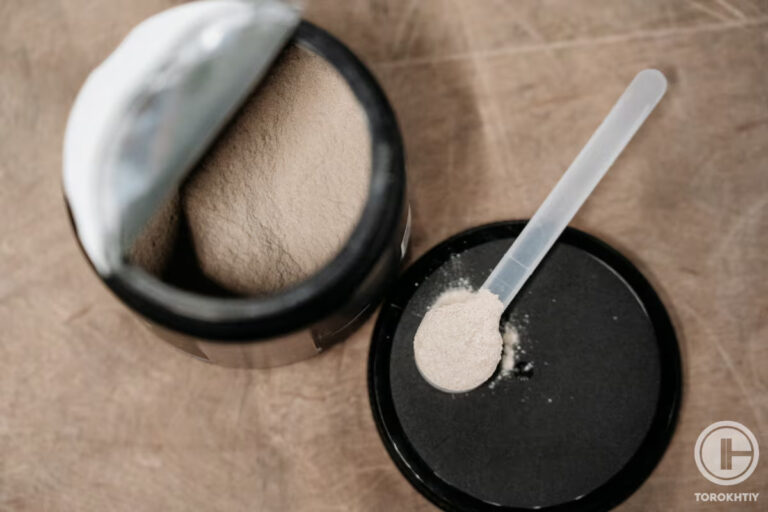 What To Mix Creatine With: How To Optimize Your Creatine Intake