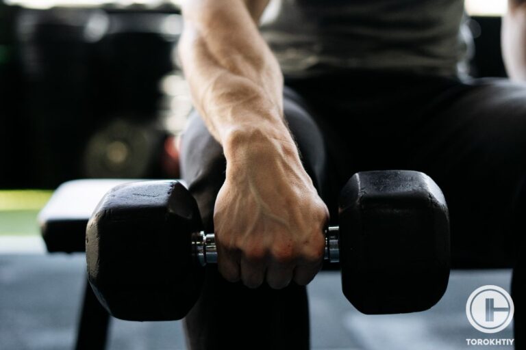 6 Dumbbell Wrist Exercises For Strength And Stability