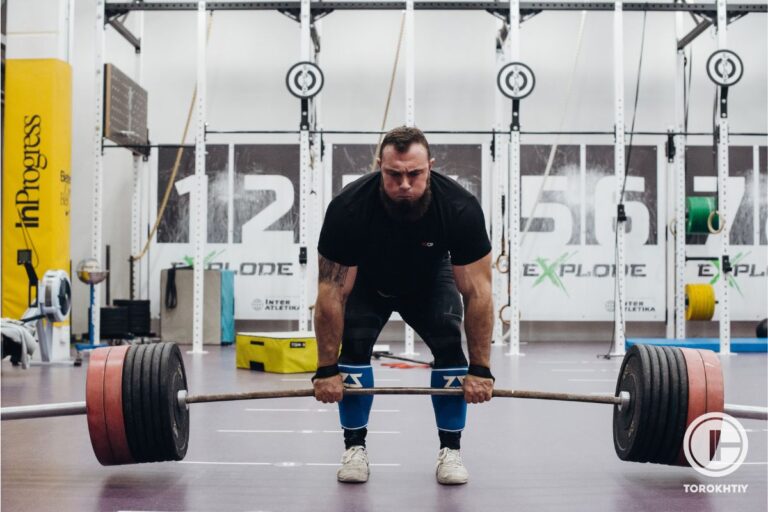 12 Strongman Exercises To Build Strength (+Workout Example)