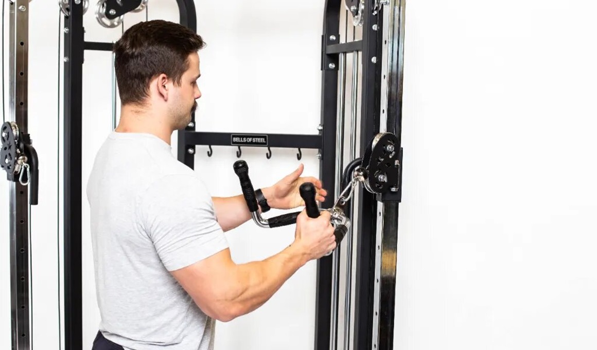 Ultimate Lat Pulldown Machine Guide: Types & Benefits Explained