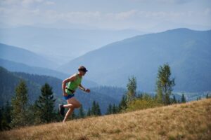 Benefits Of Hill Sprints: 6 Surprising Advantages + Tips