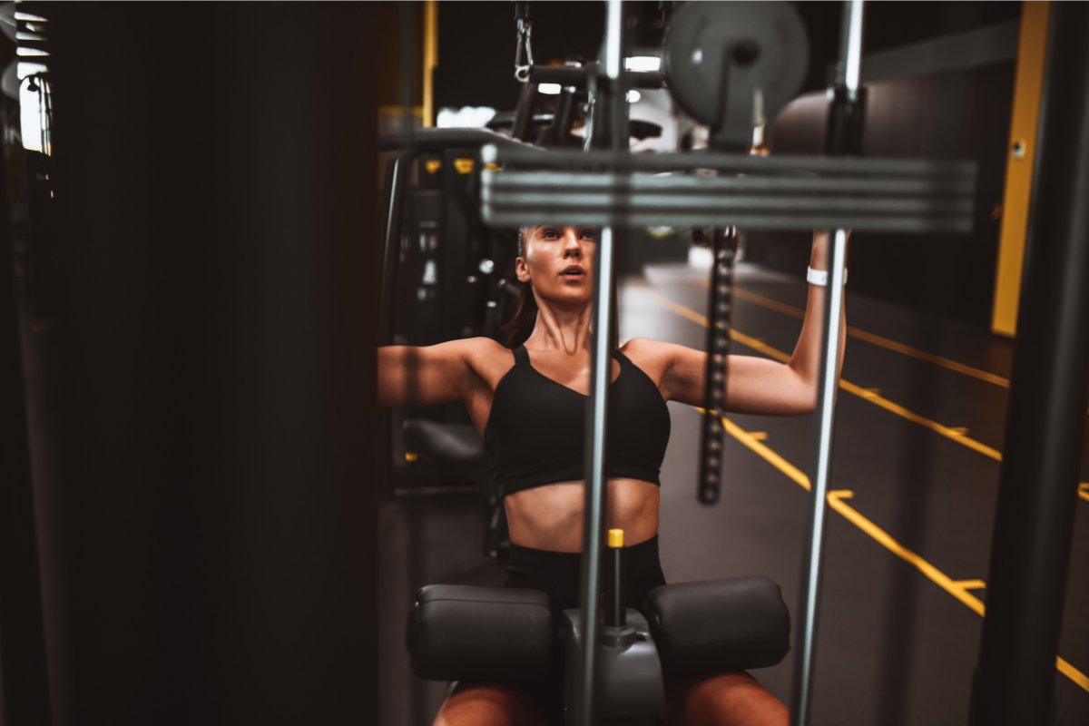 Ultimate Lat Pulldown Machine Guide: Types & Benefits Explained